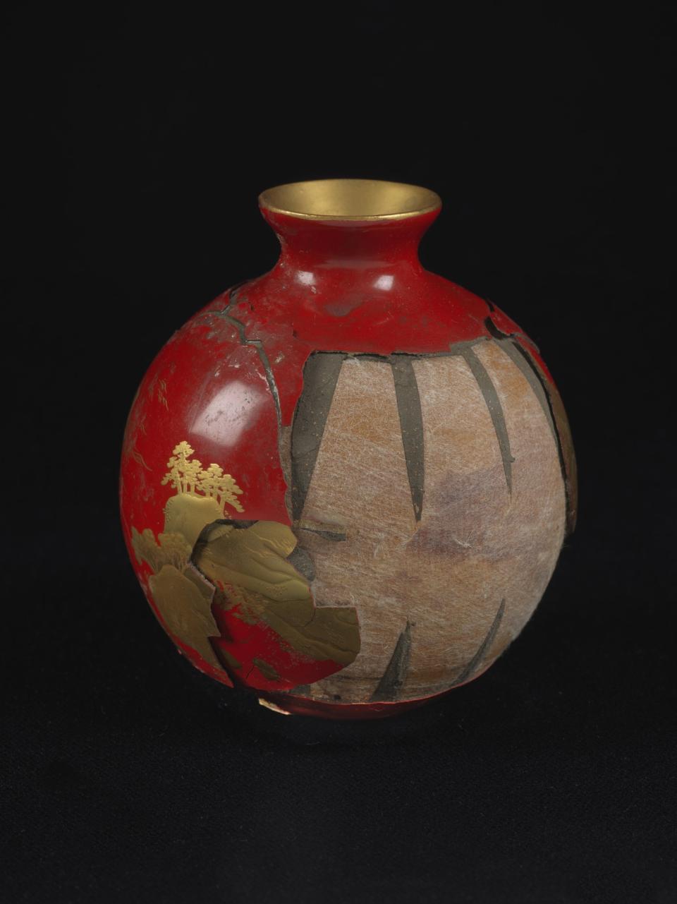 Japanese Lacquer Vase | Smithsonian American Art Museum