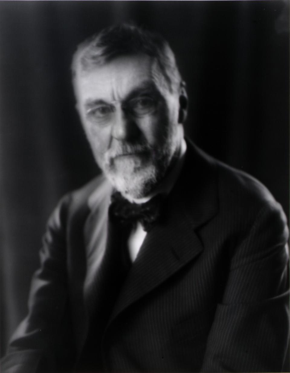 Robert Weeks DeForest, from the portfolio "Portraiture" | Smithsonian ...