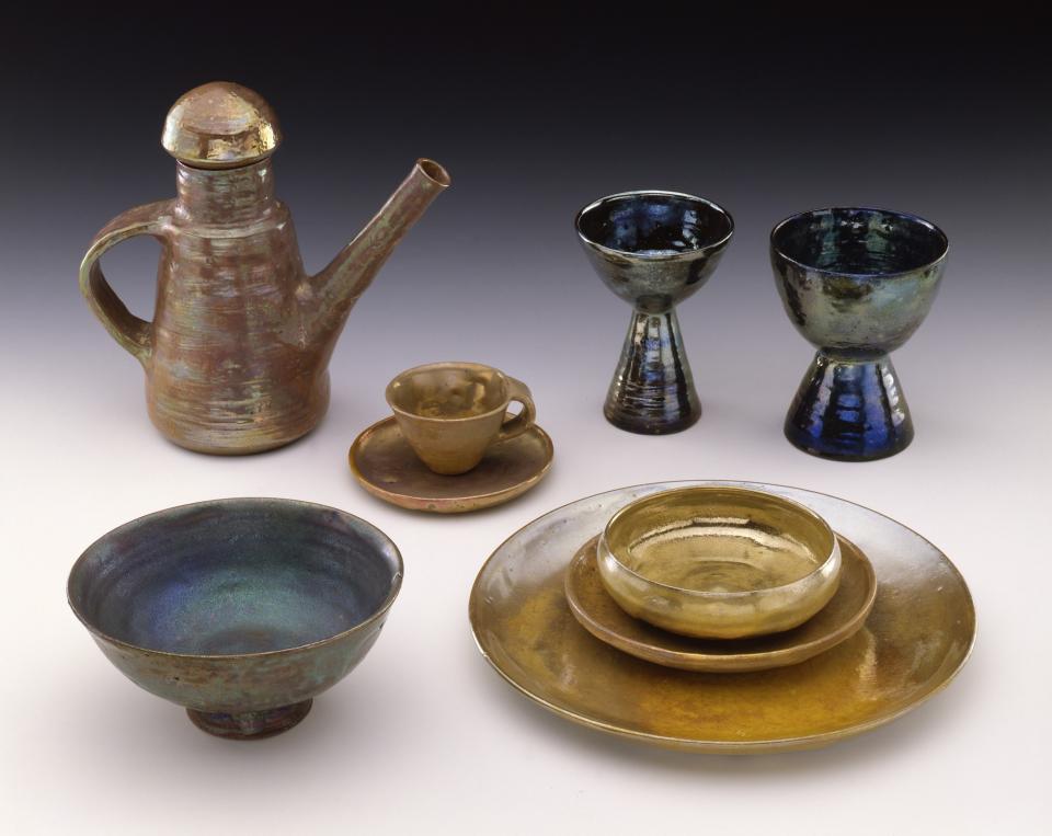 Ceramic Service for Eight (64 pieces with 10 serving pieces ...