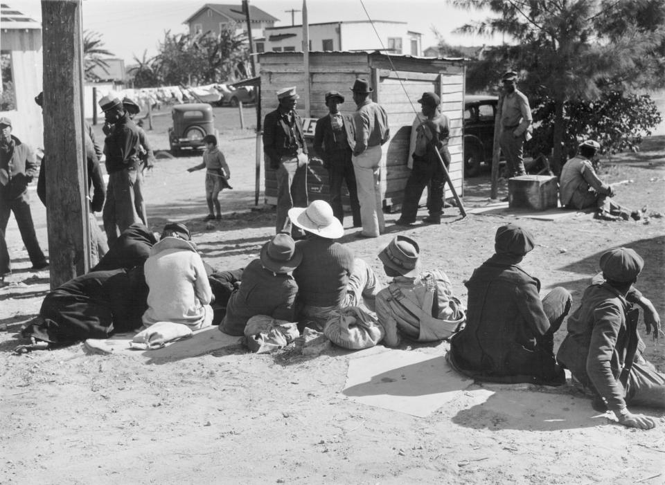 Gathering of black men | Smithsonian American Art Museum
