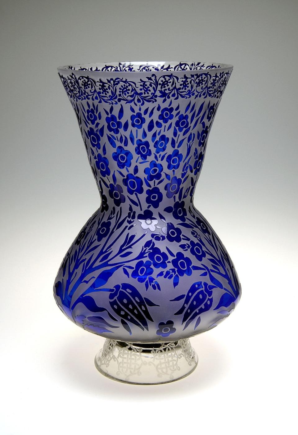Alhambra Vase | Smithsonian American Art Museum