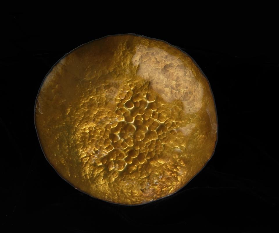 Bowl (gold) | Smithsonian American Art Museum