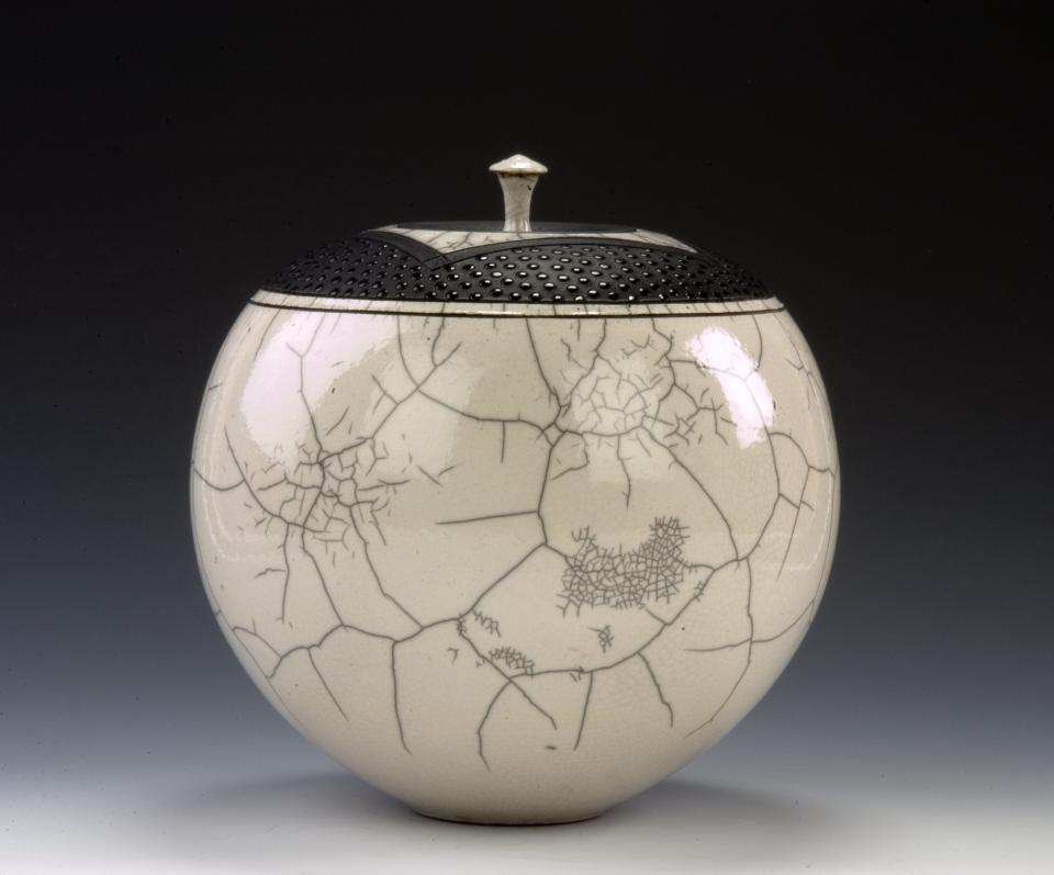 Lidded Ceramic Pot | Smithsonian American Art Museum