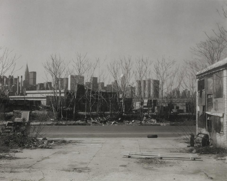 Greenpoint, from the series New York #064 | Smithsonian American Art Museum