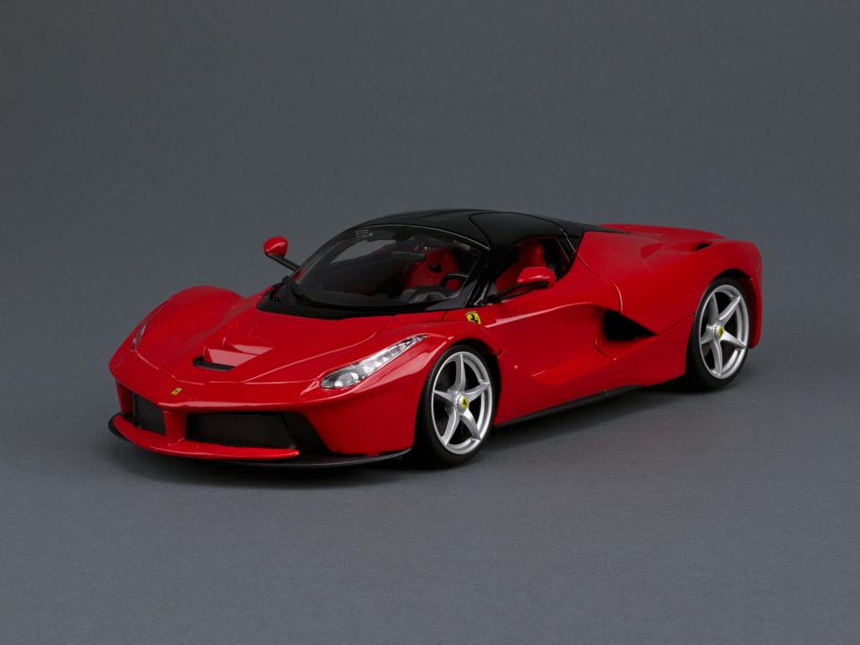 Ferrari LaFerrari, 2014-2016 (model car, 1:18 scale) | Smithsonian ...