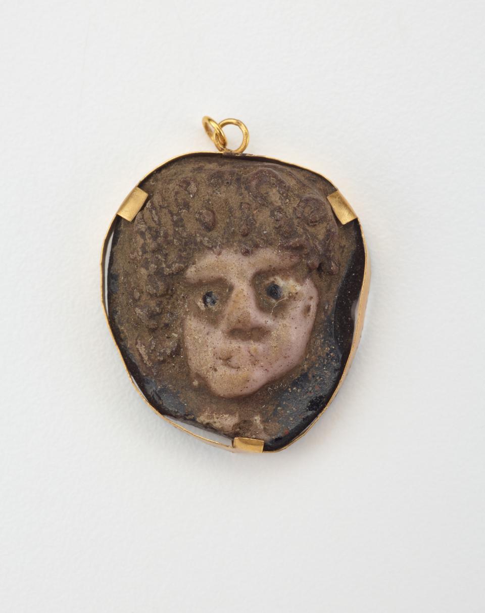 Medallion in the form of a Woman's Head | Smithsonian American Art Museum
