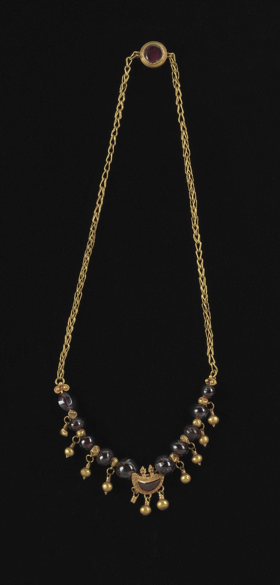 Necklace | Smithsonian American Art Museum