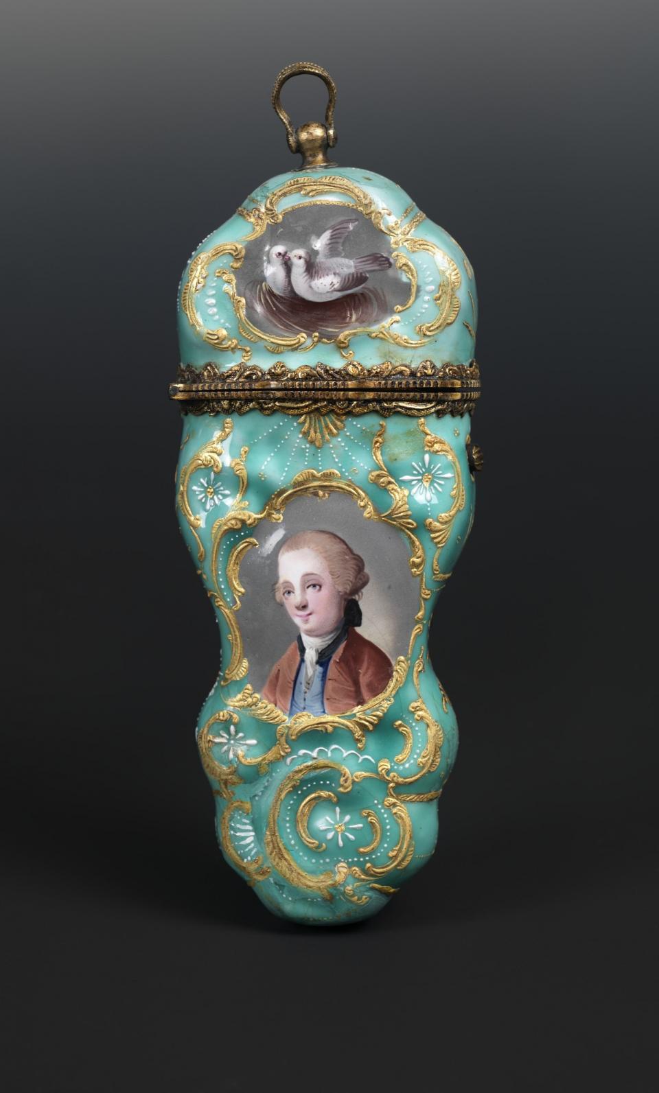 Etui | Smithsonian American Art Museum