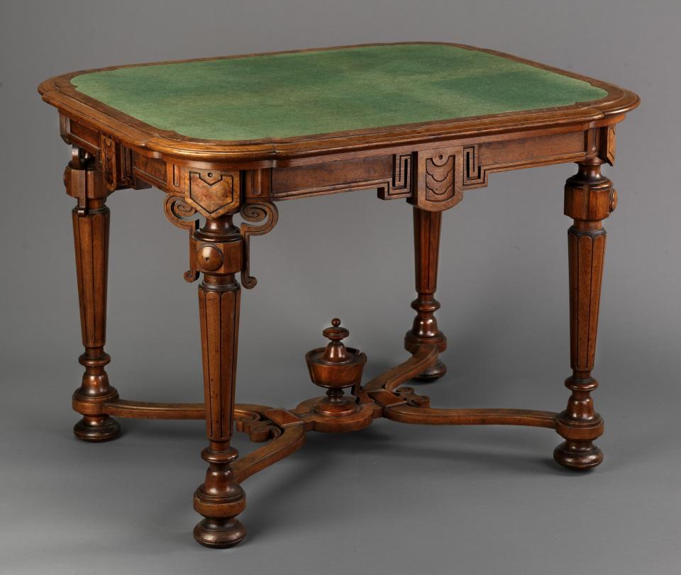 Table | Smithsonian American Art Museum