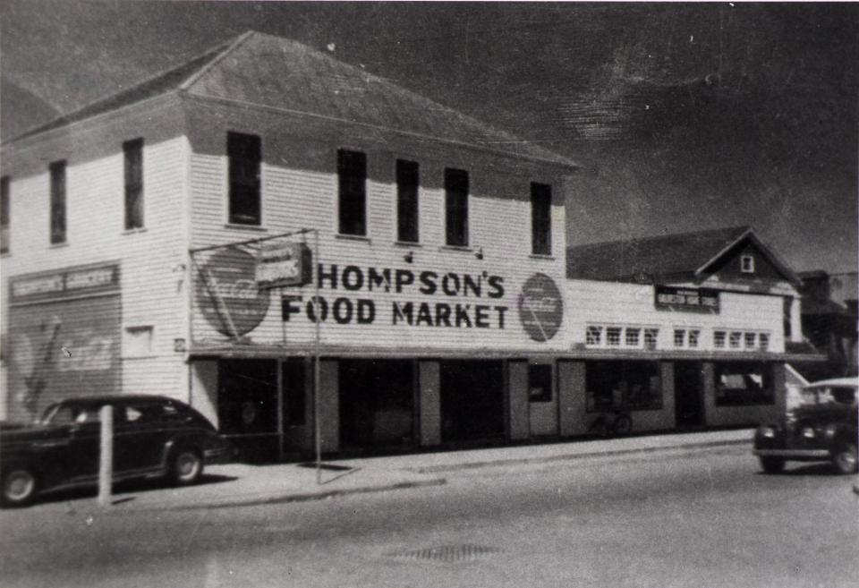 Thompson's Food Market, 38th Street and Avenue J, Galveston, Texas ...