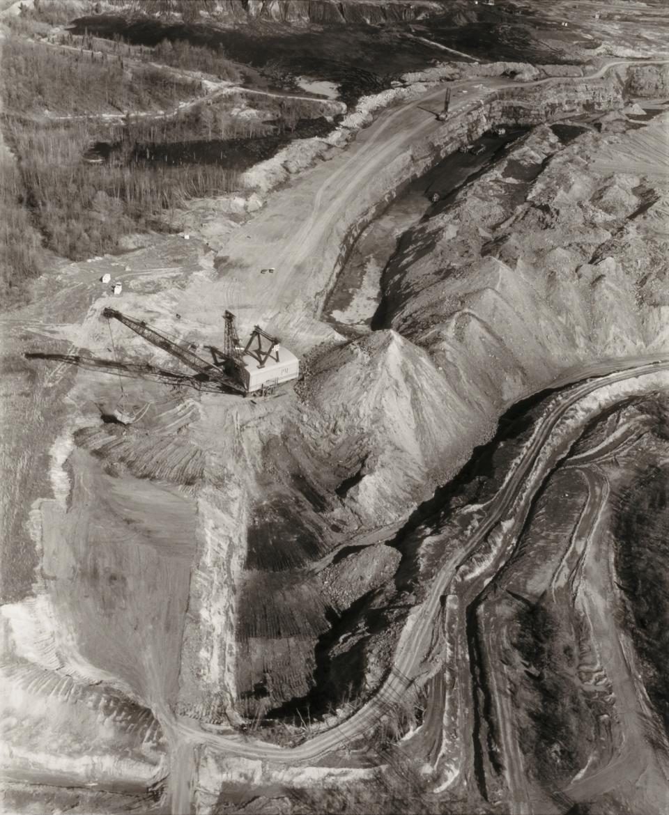 Overview of a Surface Mine at Paradise, Muhlenberg County, Kentucky ...