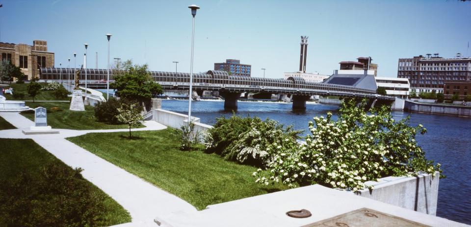 Statue of Liberty, Waterloo, Iowa, from the portfolio Statues of ...