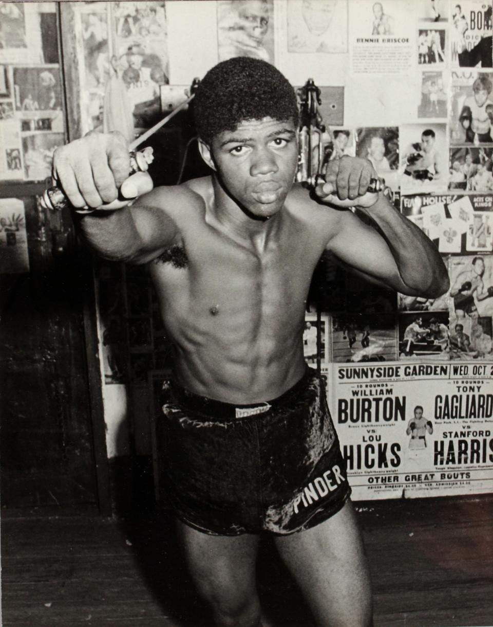 Enrique Pinder, half length portrait as boxer | Smithsonian American ...