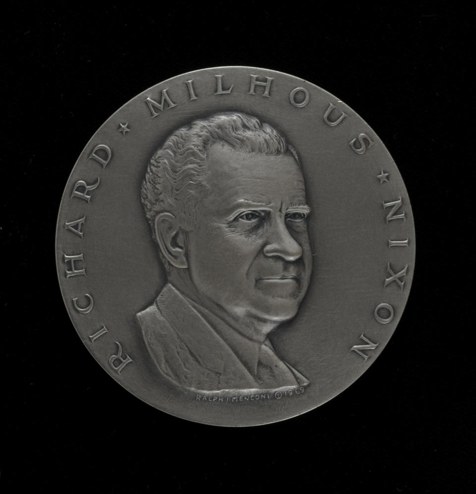 Richard Milhous Nixon Inaugural Medal | Smithsonian American Art Museum