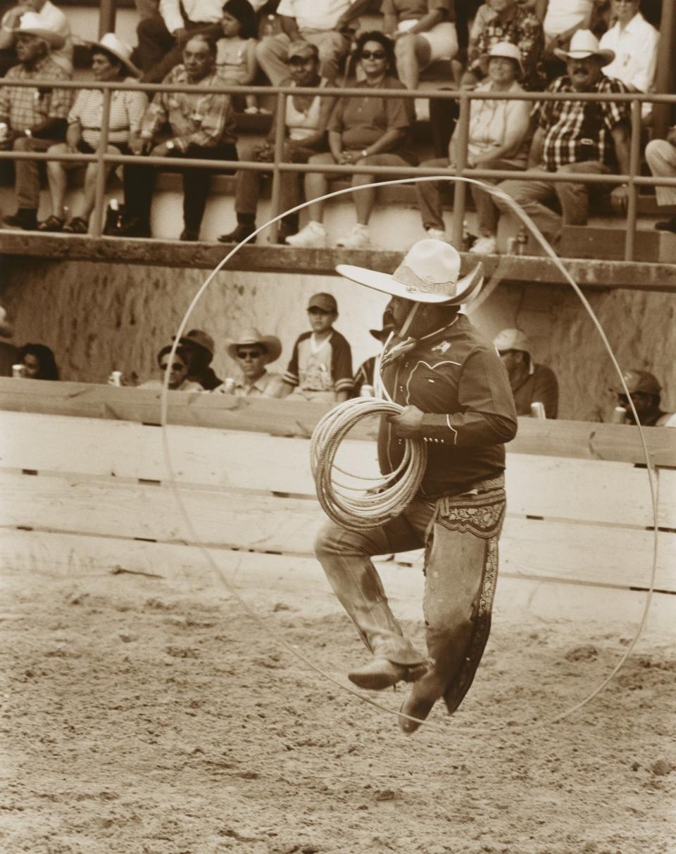 Charro showing roping skills | Smithsonian American Art Museum